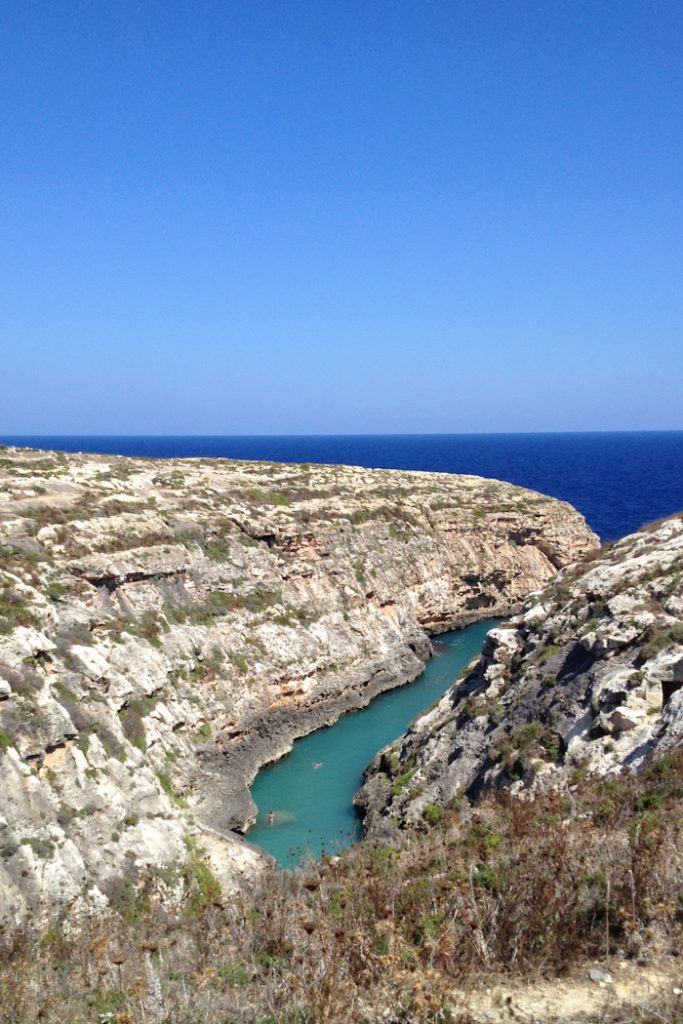 Let’s go to Gozo ! #2 – VTT, escalade, canoë, cliff diving, et fête du ...