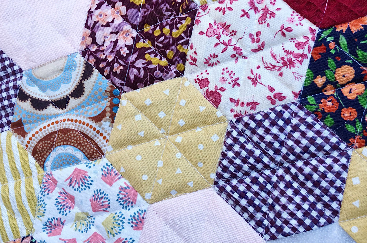 Couture – une pochette en patchwork hexagonal | Merci pour le chocolat